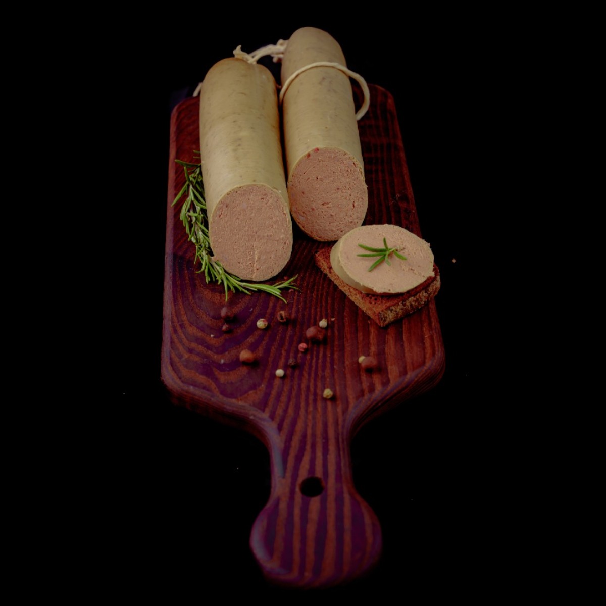 Vārīta liellopu aknu desa "Čehu"